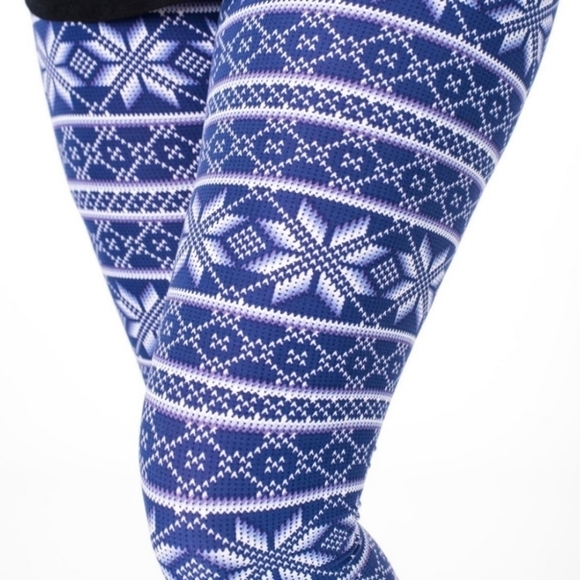 Sweetlegs | Pants & Jumpsuits | New Sweetlegs Leggings Purple Snowflake ...